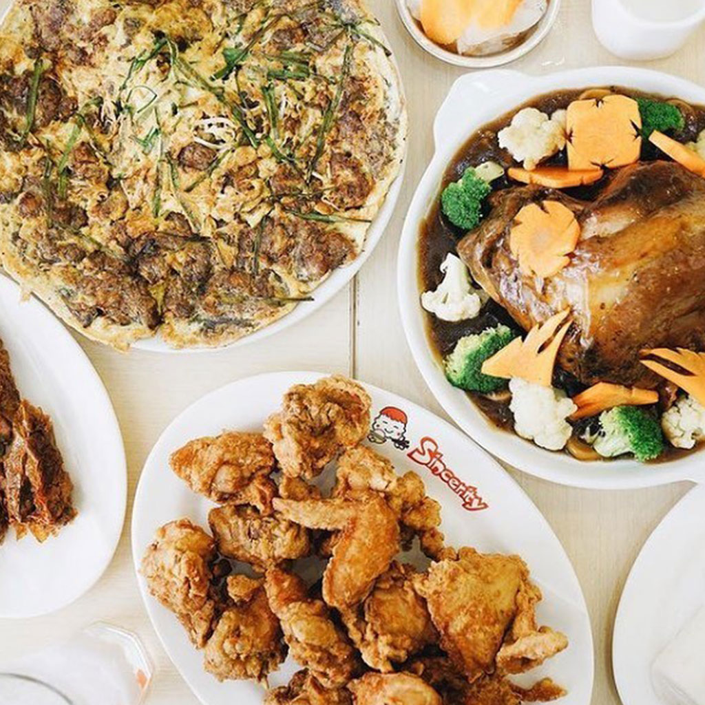 Explore Binondo: 15 Must-Try Places to Eat in Binondo - Go for Lokal ...