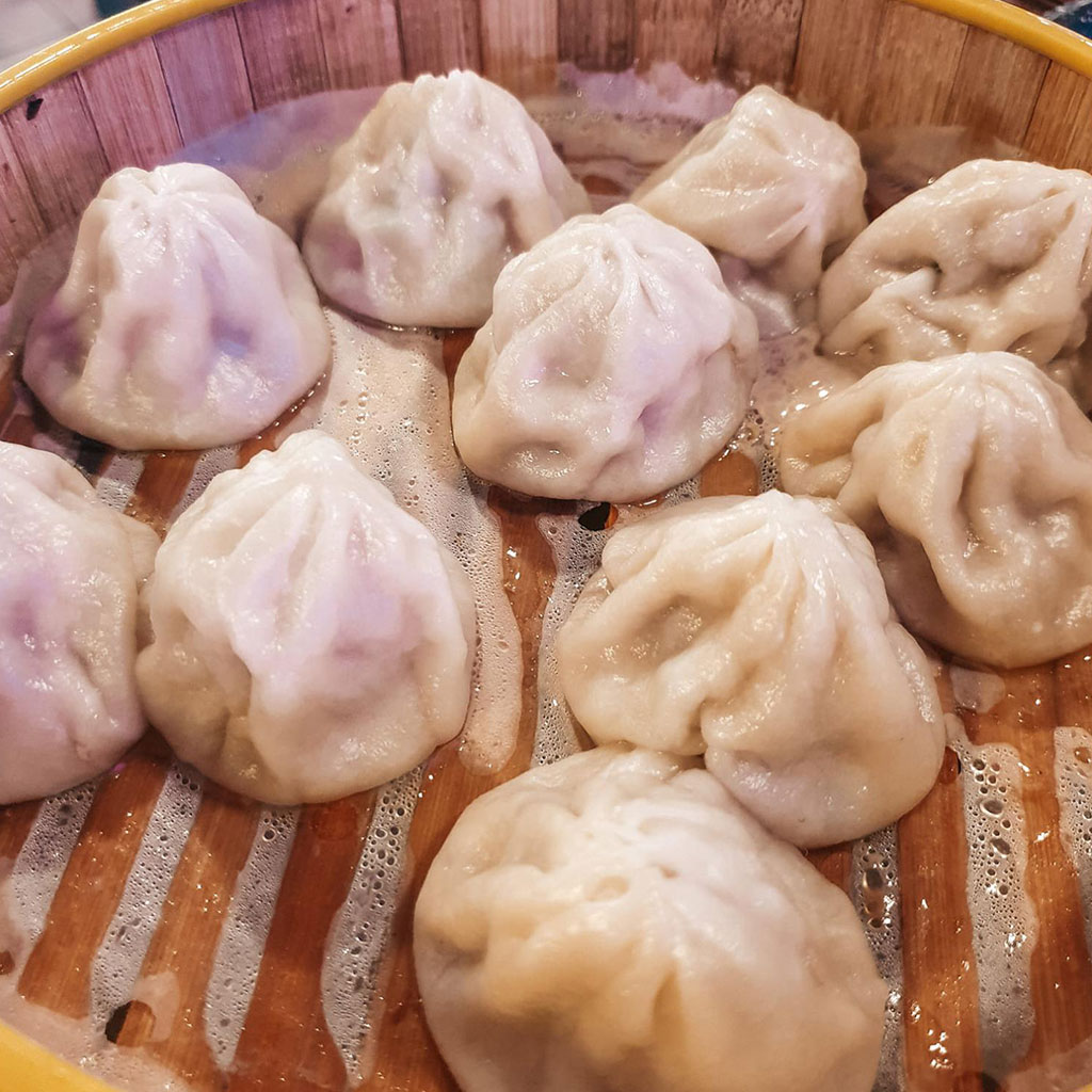 Explore Binondo: 15 Must-Try Places to Eat in Binondo - Go for Lokal ...