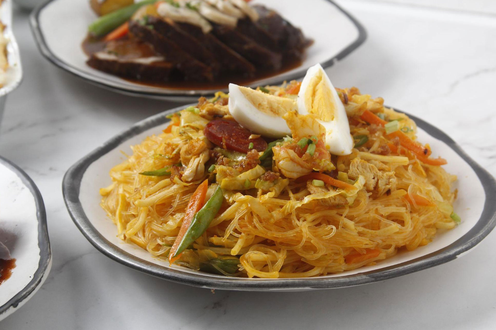 Feel the Christmas in the Philippines With These 9 Dishes - Go for ...