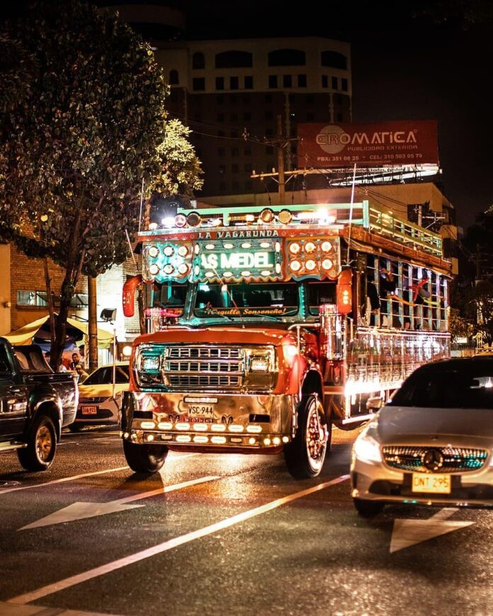 Philippine Jeepneys: Cool and Creative Pinoy Jeepney Designs - Go for ...