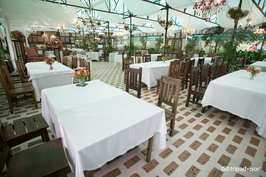 11 Restaurants in Tagaytay With an Incredible View of Taal - Go for ...