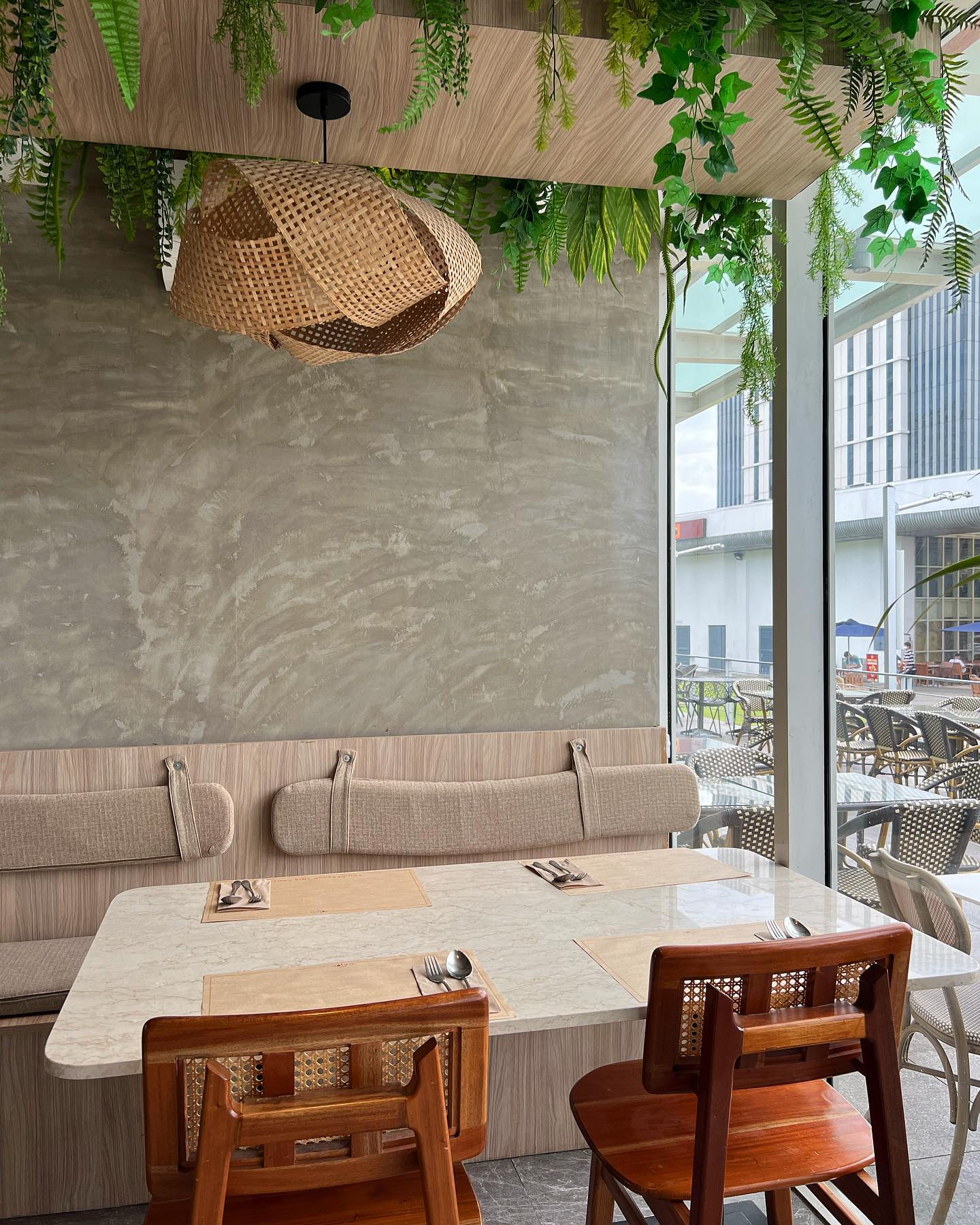 Your Guide to the 15 Must-Try Restaurants and Cafes in Molito, Alabang ...