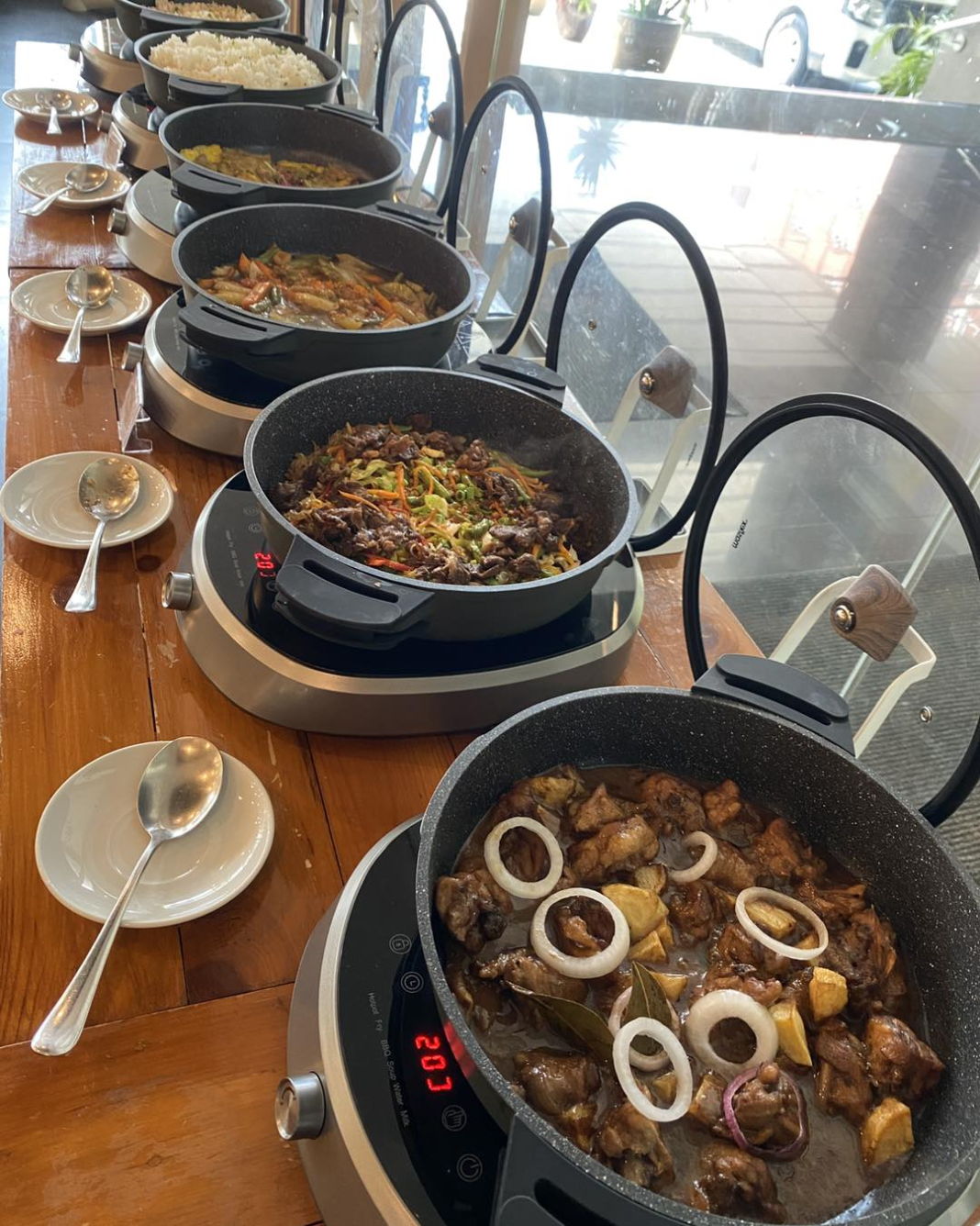 10 Must-Try Breakfast Buffets in Metro Manila - Go for Lokal [g4l ...